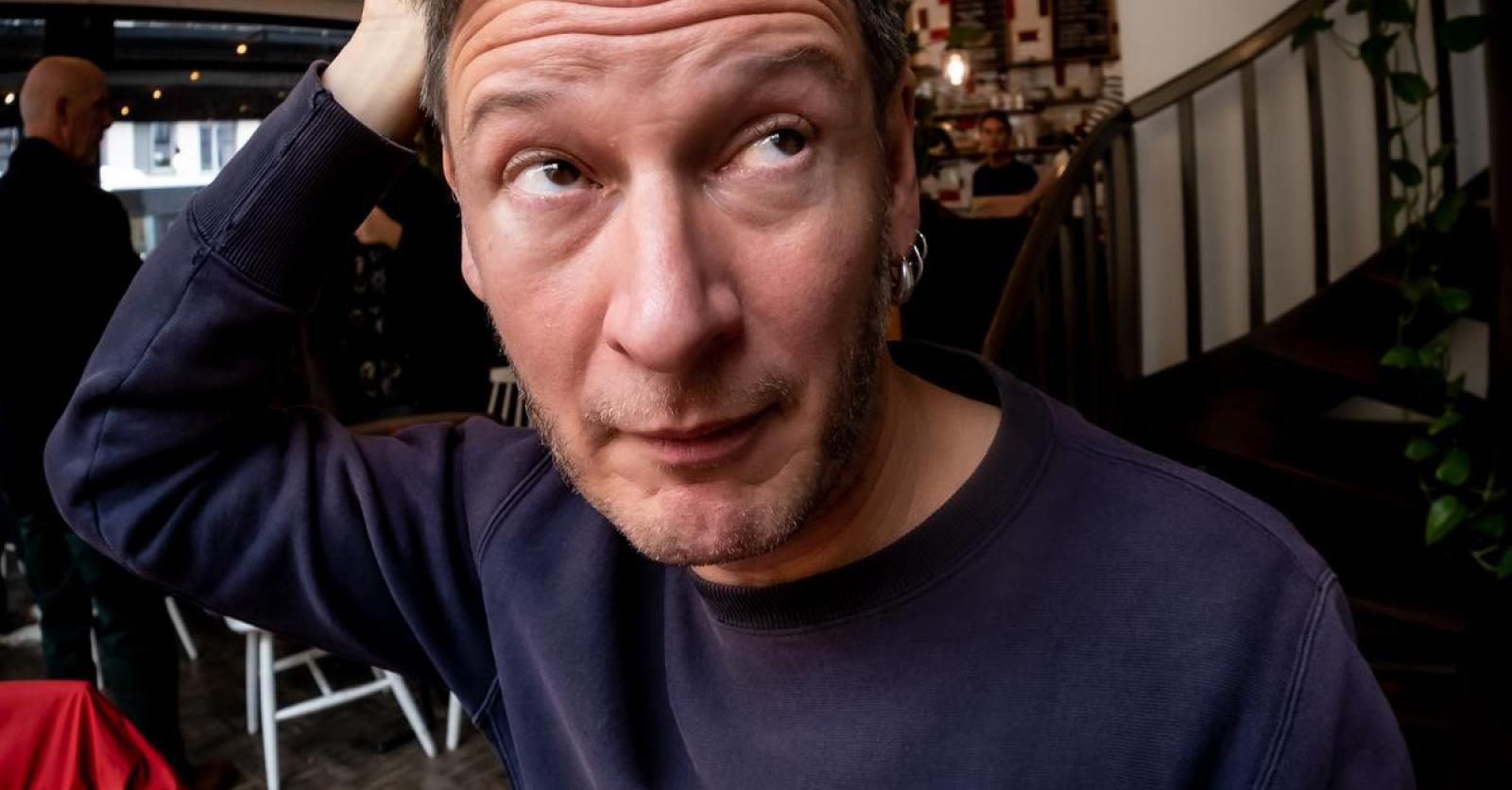 Ontbijtbabbel met comedian Wouter Deprez: “Ik wanhoop minder dan ...